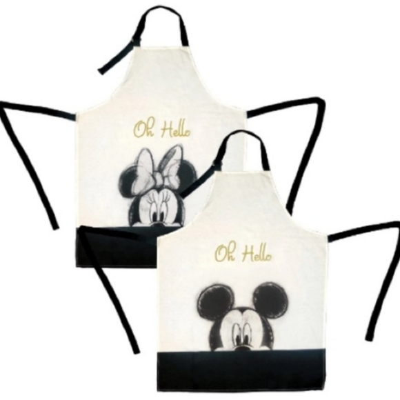 Disney | Kitchen | 2 Pk Of Disney Minnie And Mickey Mouse Aprons White ...